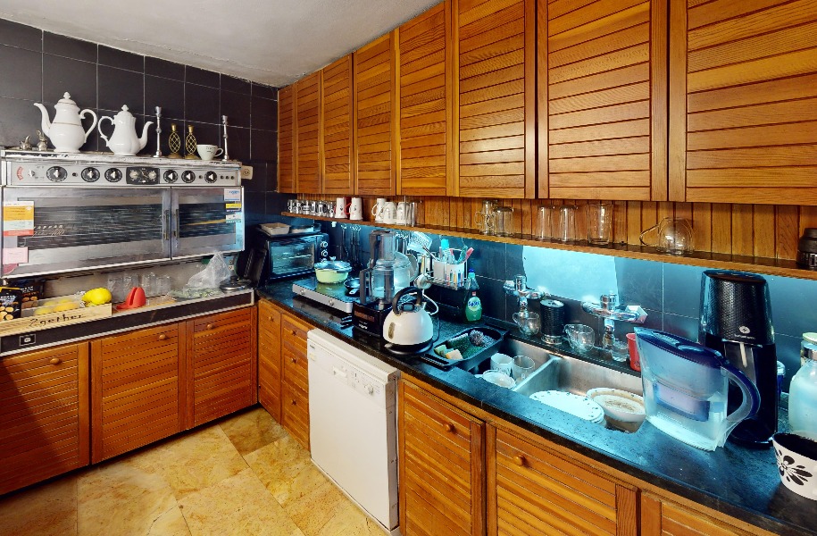 Garden Apartment 5 Luxurious Rooms In The Green Beit Hakerem Neighborhood | RE/MAX Jerusalem